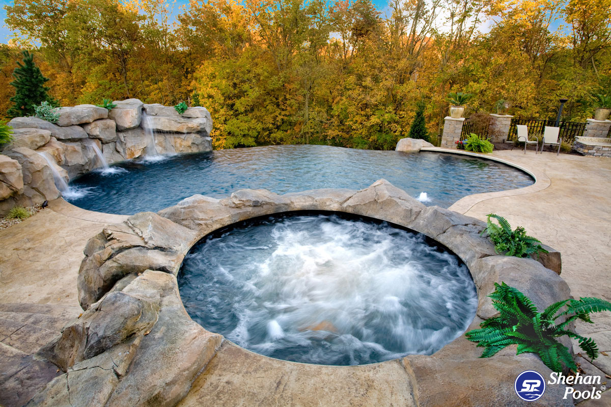 Infinity - Vanishing Edges - Shehan Pools